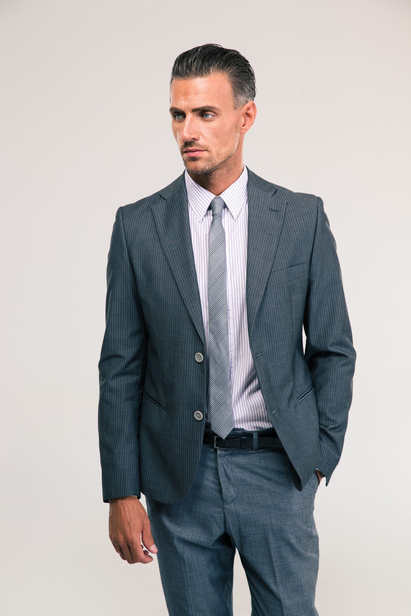 Men s Tie Guide Types Of Ties How To Tie Them And When To Wear Them Men s Tie Guide Types Of Ties How To Tie Them And When To Wear Them